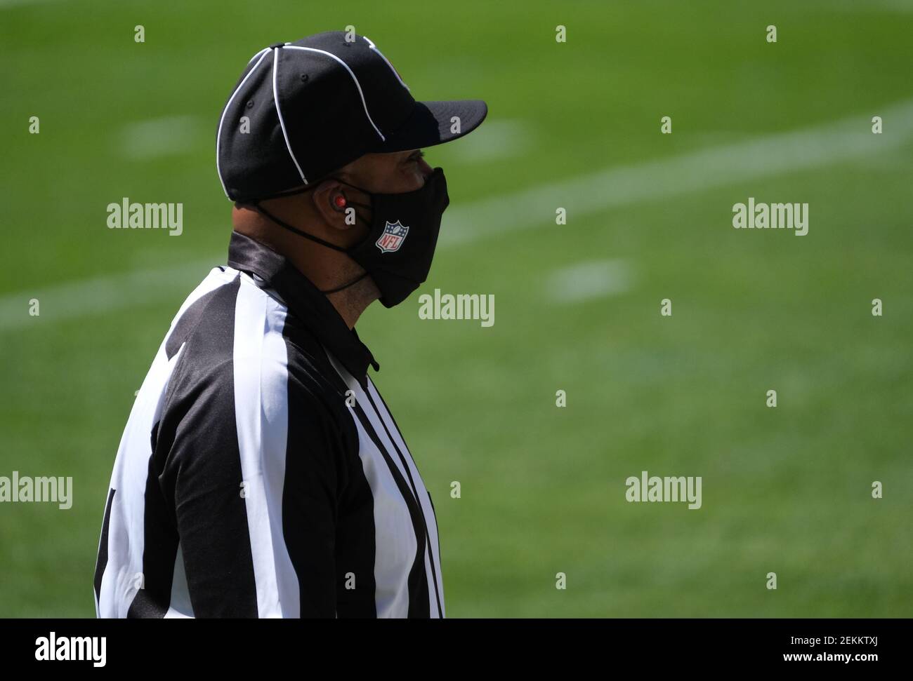September 20th, 2020: NFL Line Judge masked up during the covid19 ...