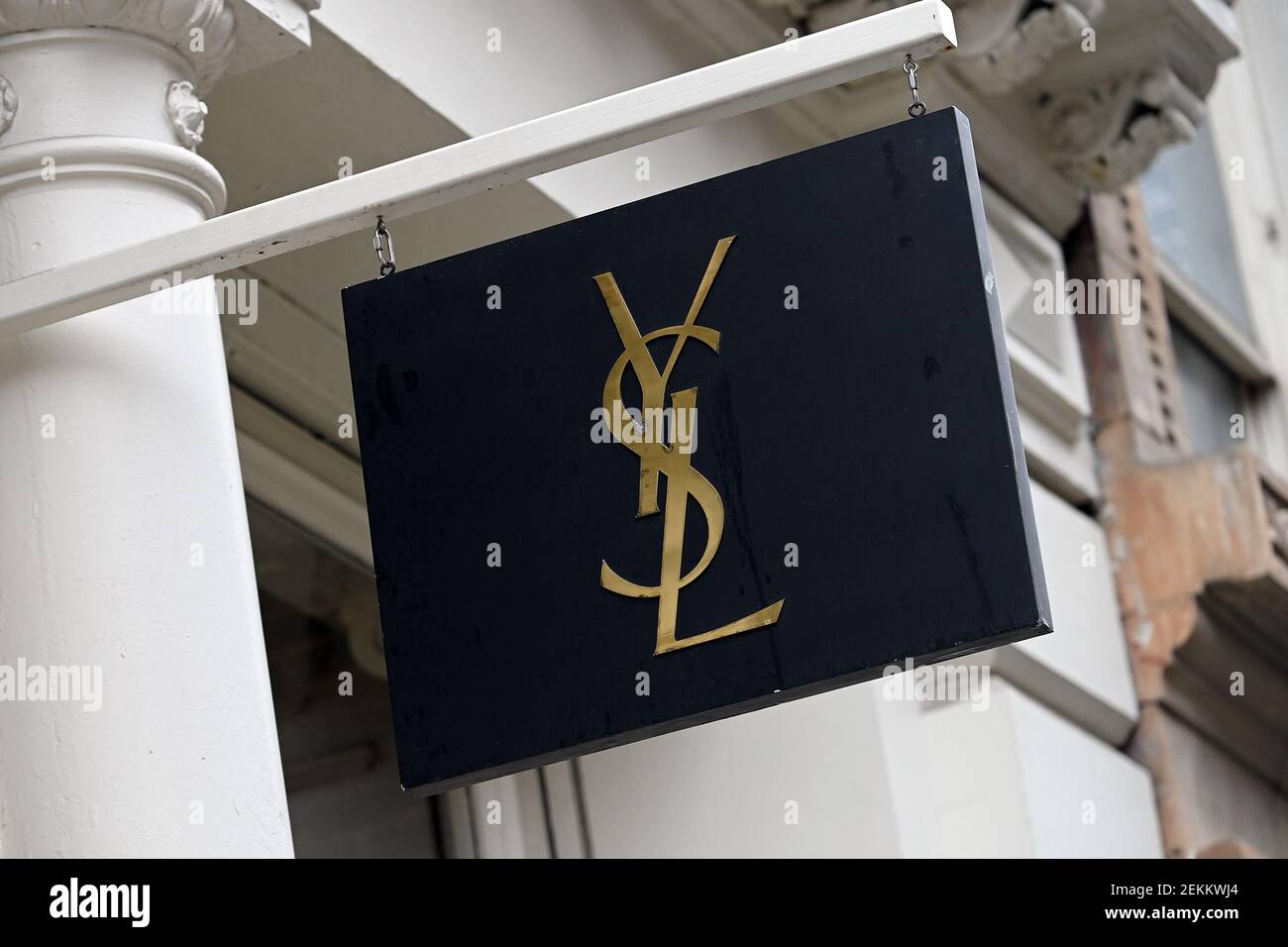 Ysl house hi-res stock photography and images - Alamy