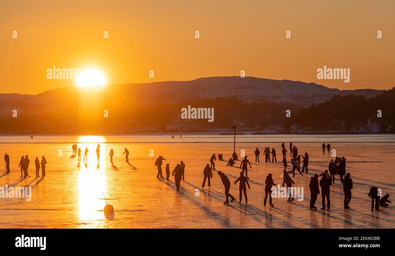 Bergen solnedgang hi-res stock photography and images - Alamy