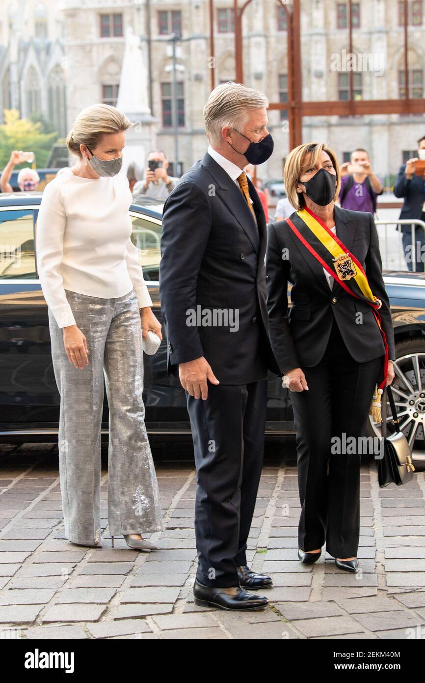 King Philippe - Filip and Queen Mathilde present at the Fur Jan van ...
