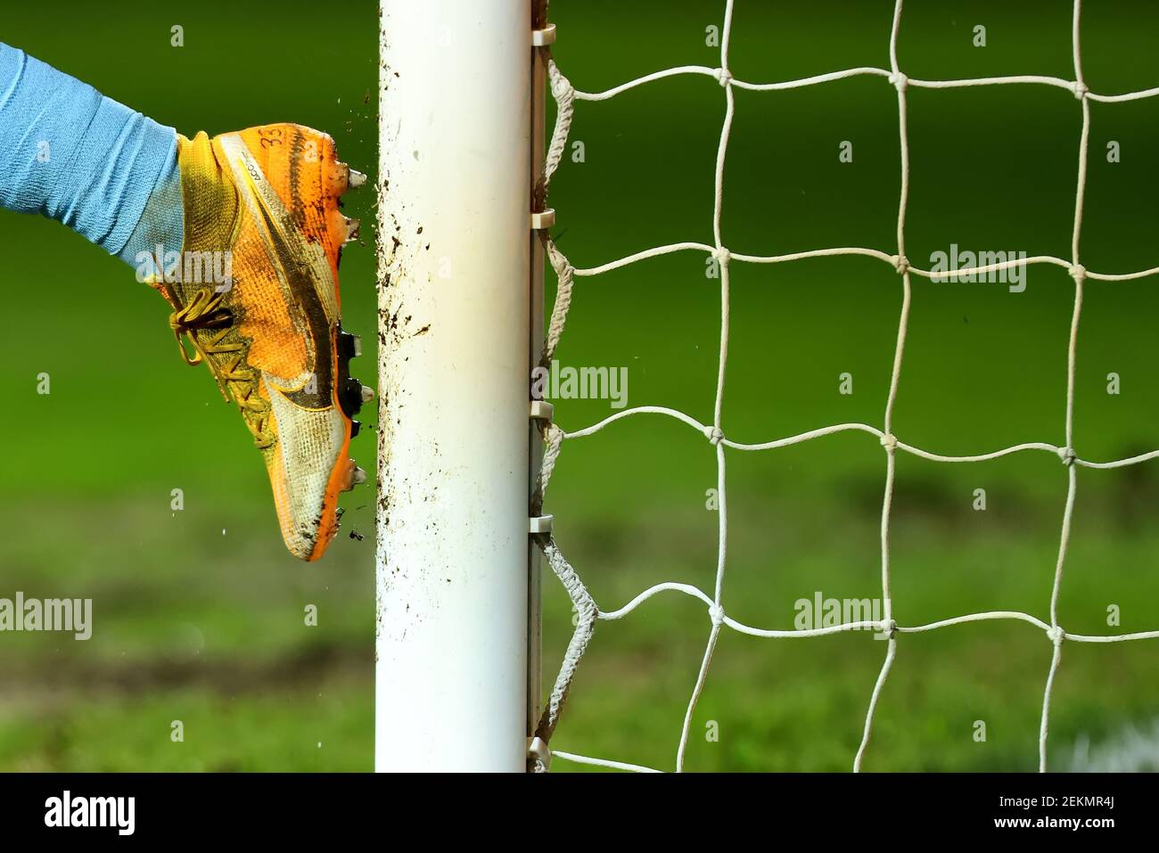 Kenilworth Road, Luton, Bedfordshire, UK. 23rd Feb, 2021. English ...