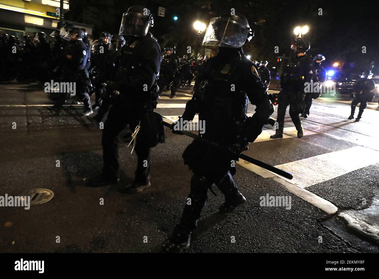 Police descend on protesters in fornt of the Police Bureau North ...