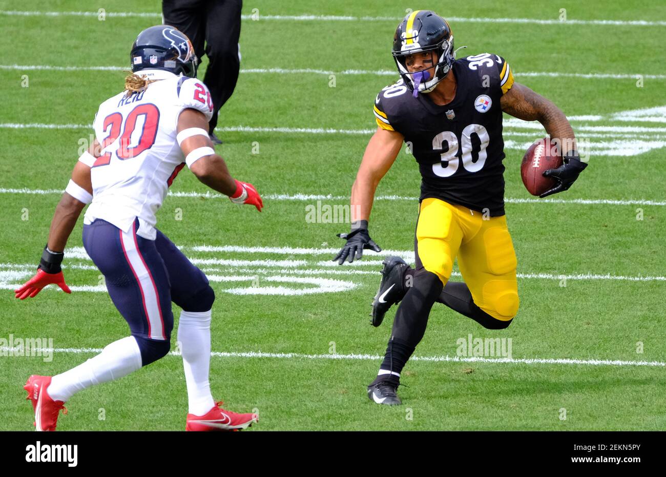 September 27th, 2020: James Conner #30 during the Pittsburgh Steelers ... September 27th, 2020: James Conner #30 during the Pittsburgh Steelers ...