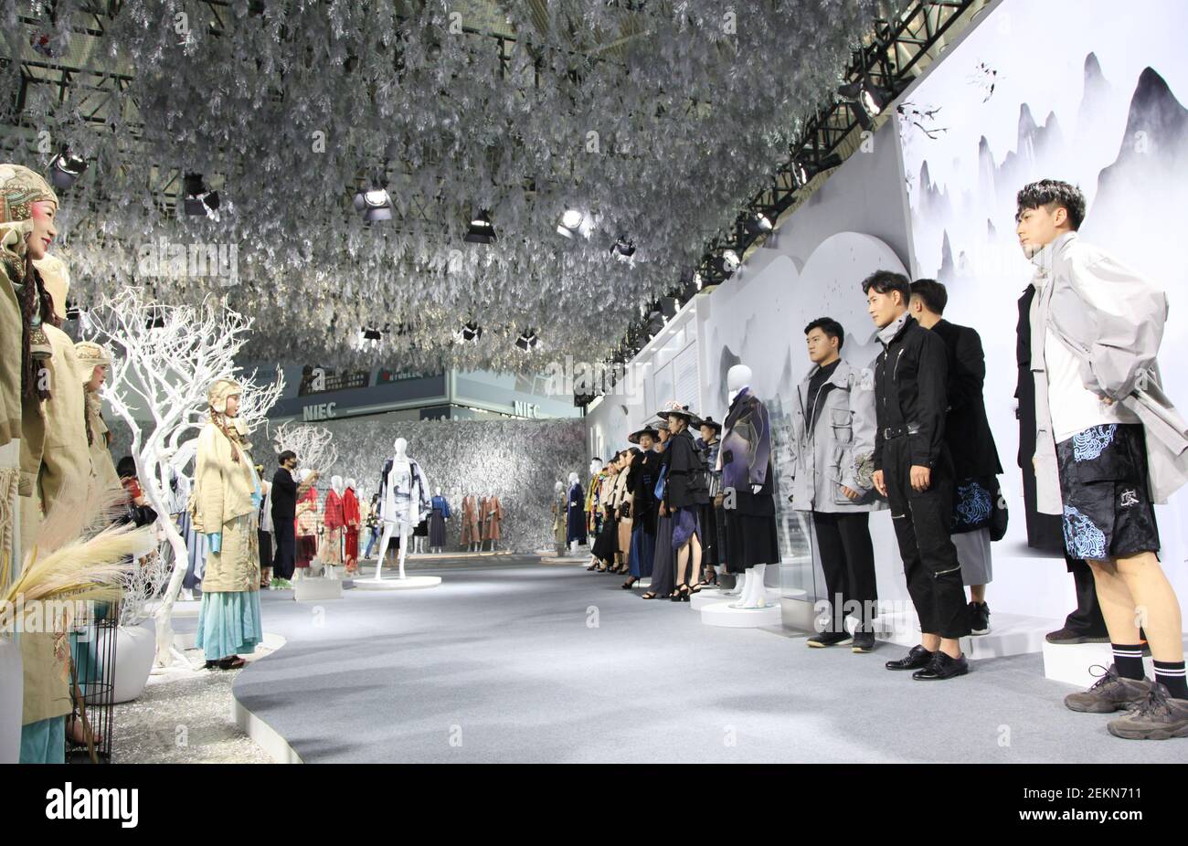 Models display the excellent work of the Creative Fashion Design ...