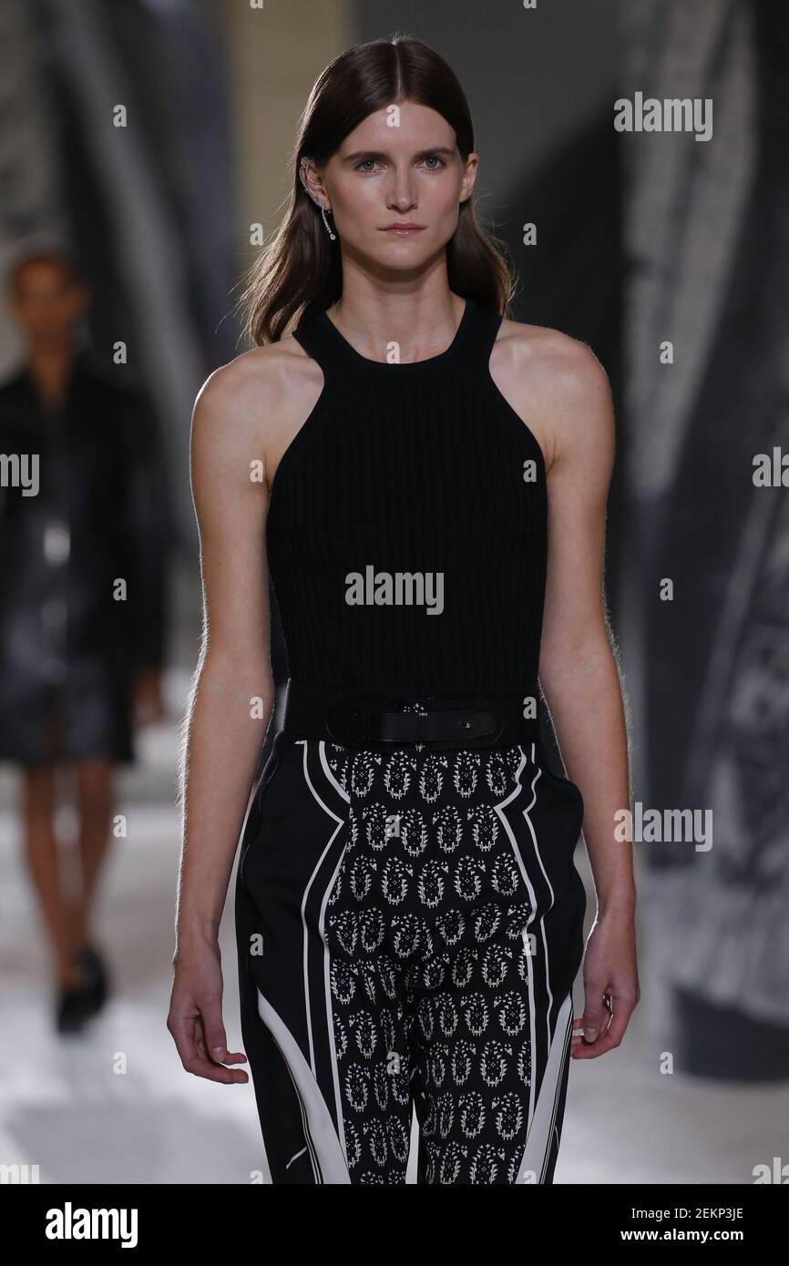 Model walks on the runway during the Hermes womenswear show at Tennis ...