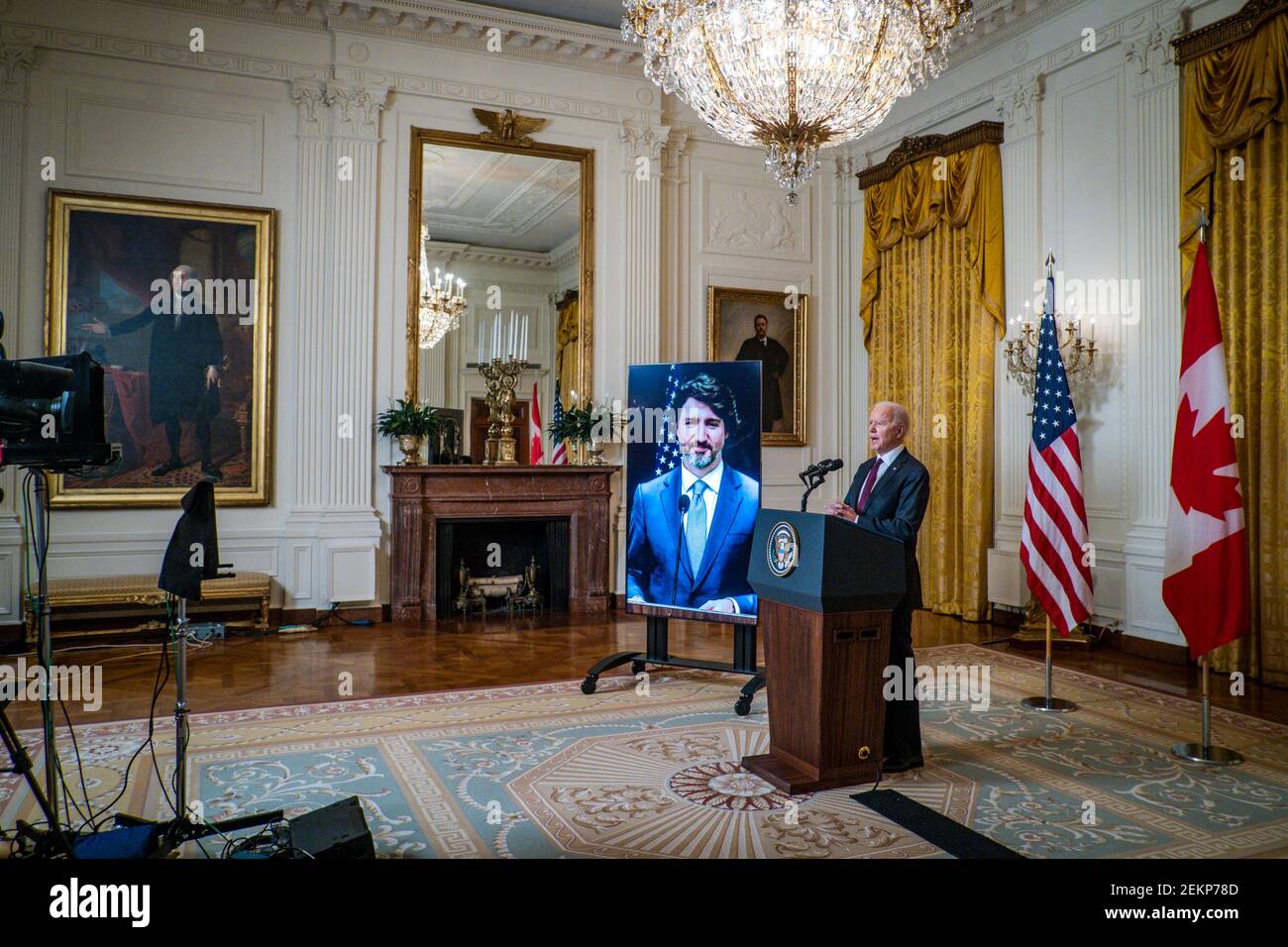 President Joe Biden and Prime Minister Justin Trudeau (virtually) make ...