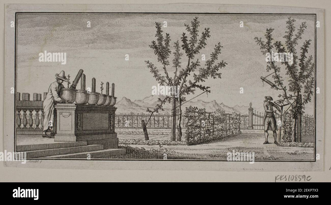 Winged figures of genius hi-res stock photography and images - Alamy