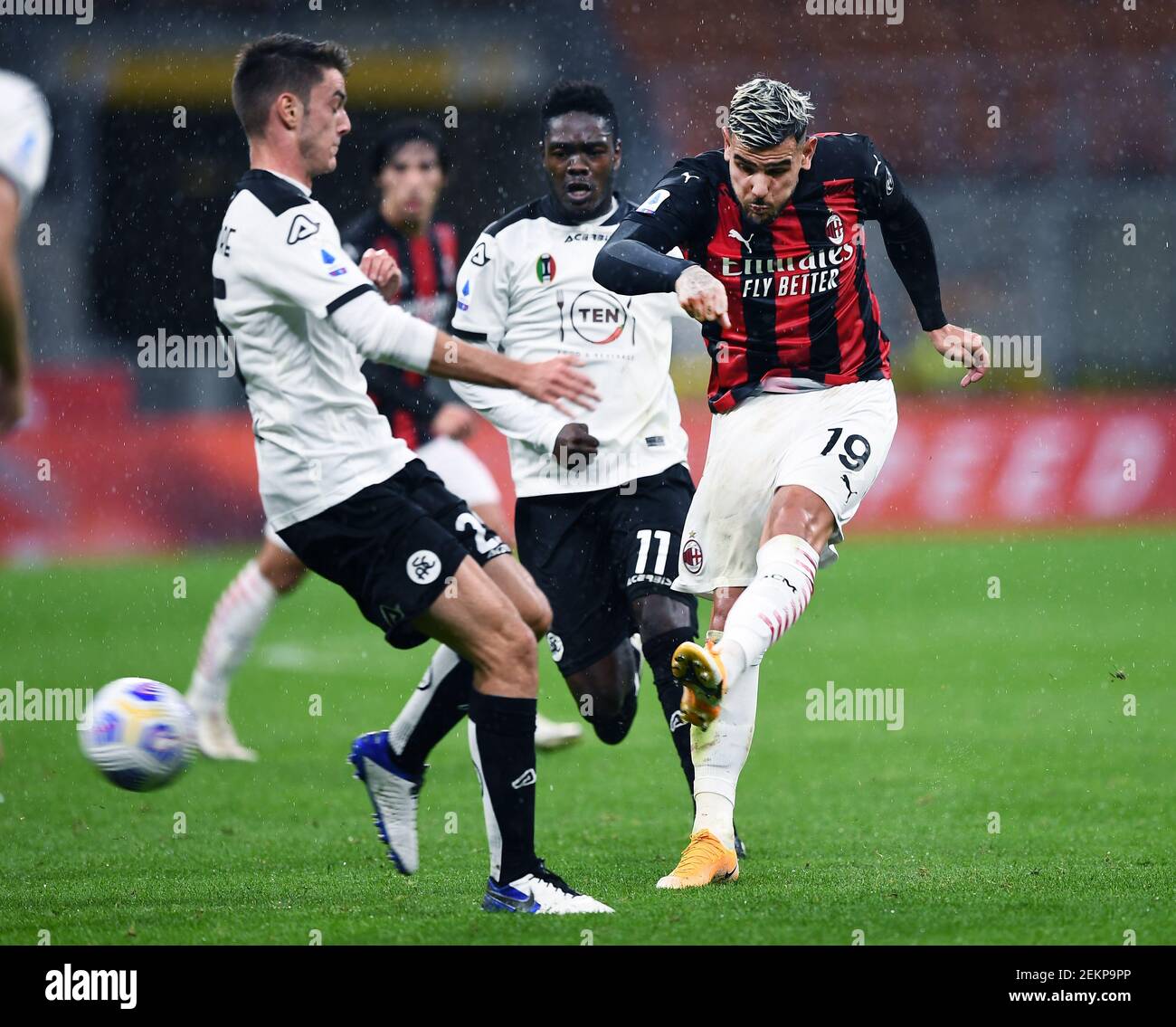 Theo Hernandez of AC Milan in action during the Serie A football match ...