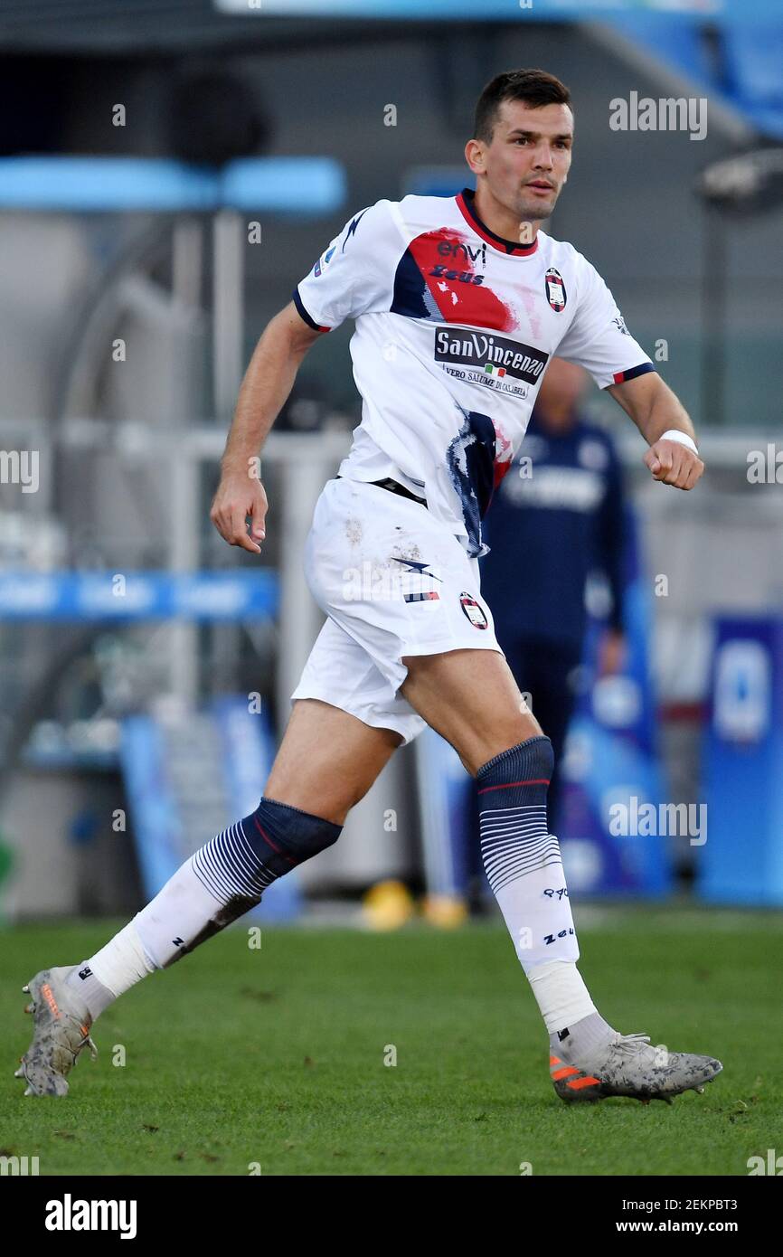 Vladimir Golemic of FC Crotone in action during the Serie A football ...