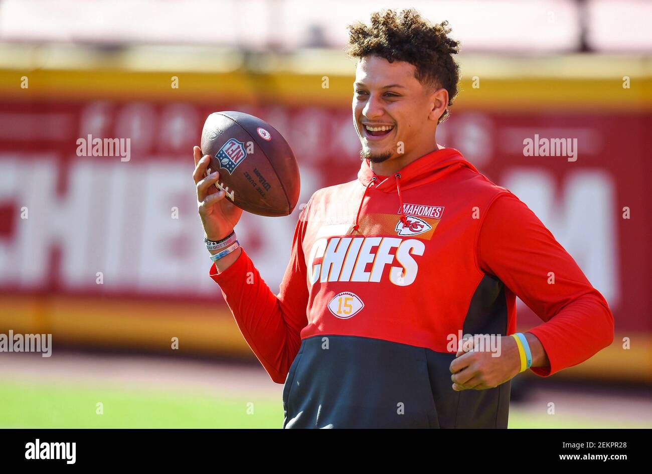 Kansas City Chiefs quarterback Patrick Mahomes warms up on the field at ...