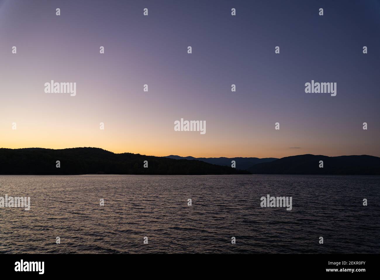 A beautiful dusky sunset over Lake Jocassee, Salem, South Carolina ...
