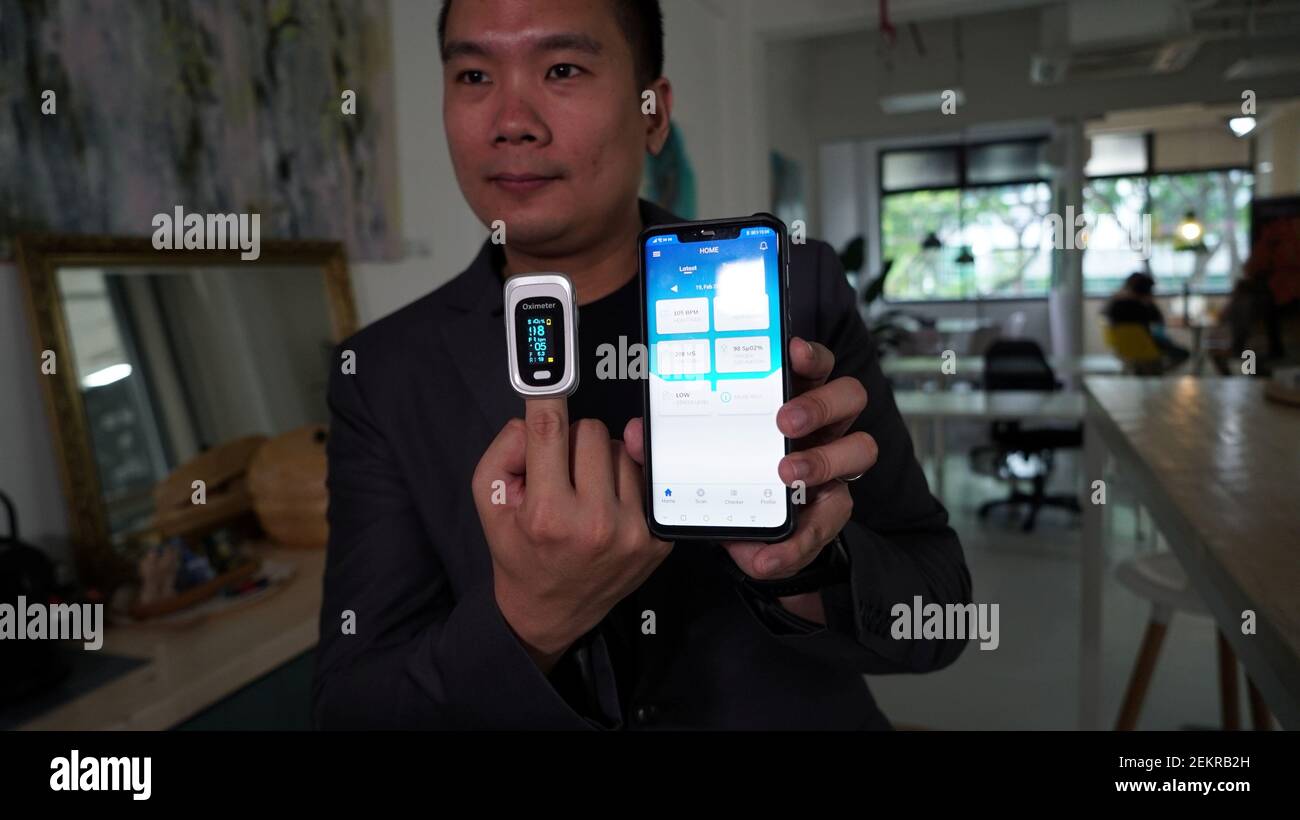 Oxygen Monitor High Resolution Stock Photography and Images - Alamy