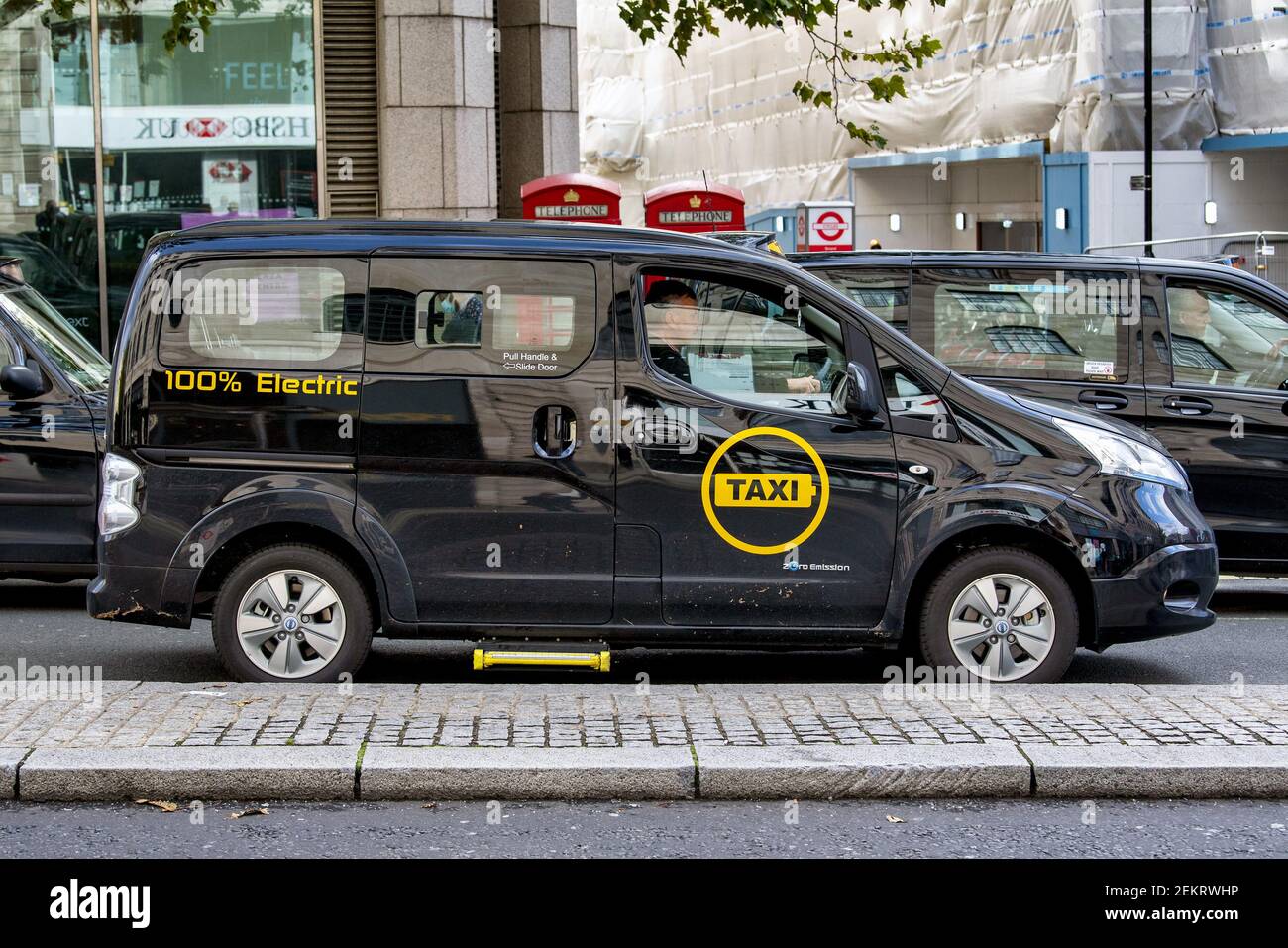 London's first electric taxi since the Bersey Taxi in the late 1890s ...