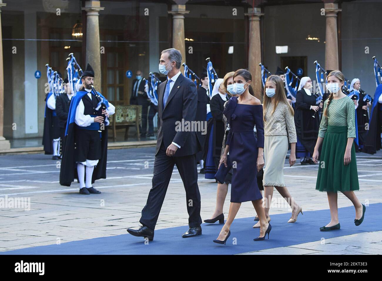 16-10-2020 Spain Queen Letizia and Princess Leonor and Princess Sofia ...