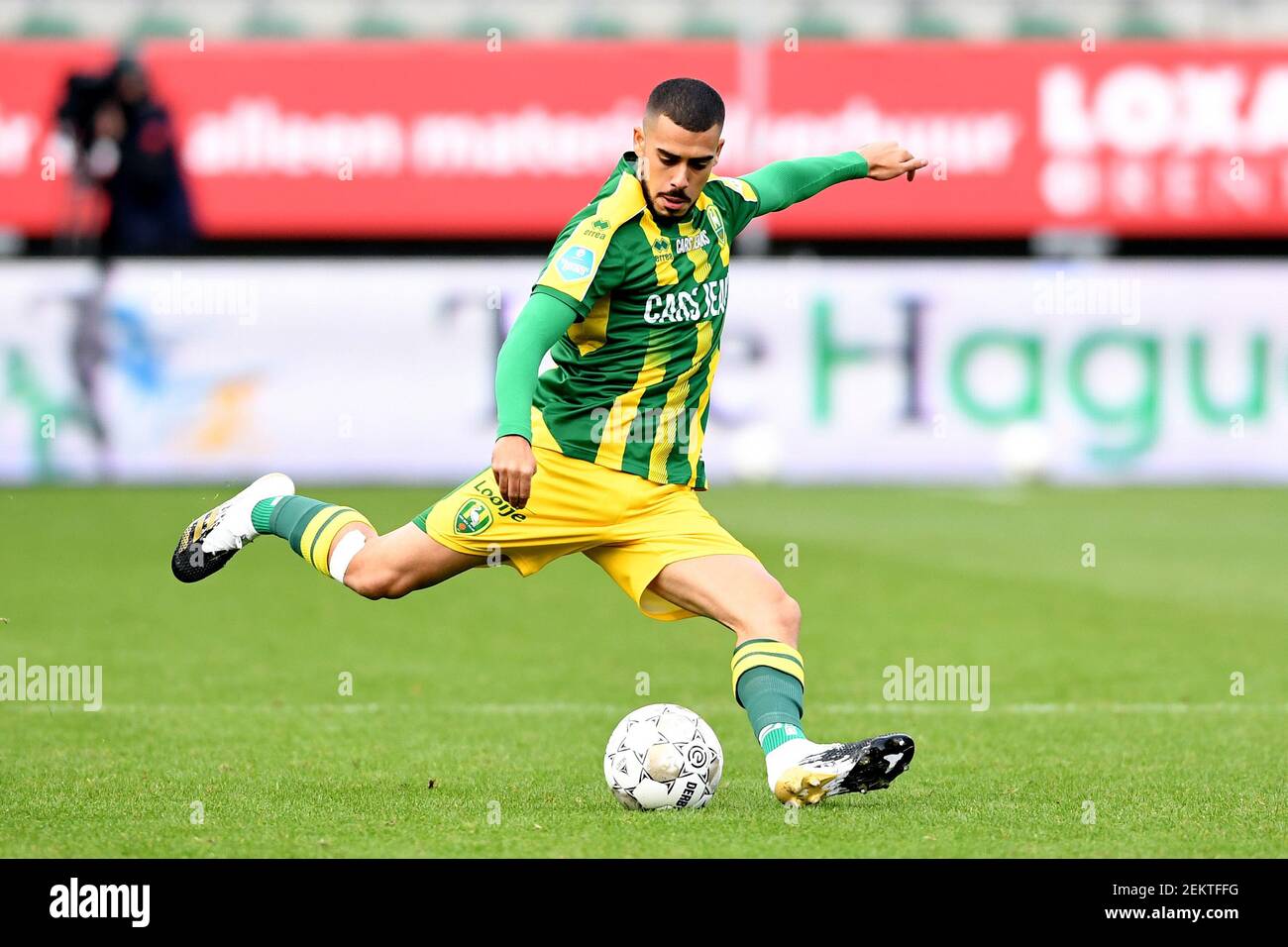 DEN HAAG, 18-10-2020, Cars Jeans Stadium, football, Dutch Eredivisie ...