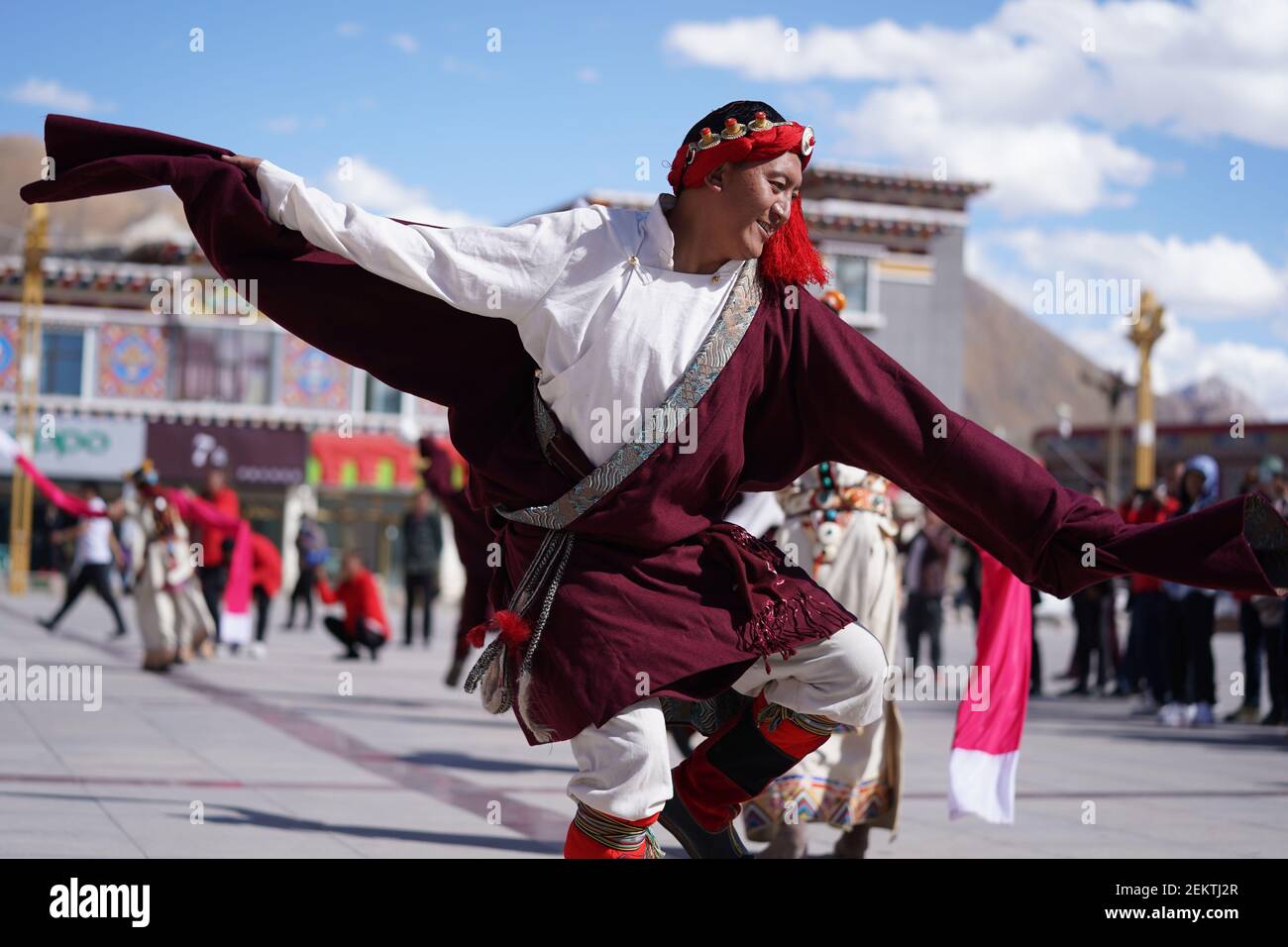 The Zang people are dancing the traditional pot dance in Zaduo,Qinghai ...