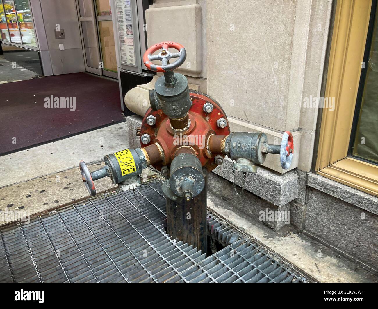 Dry standpipe hi-res stock photography and images - Alamy