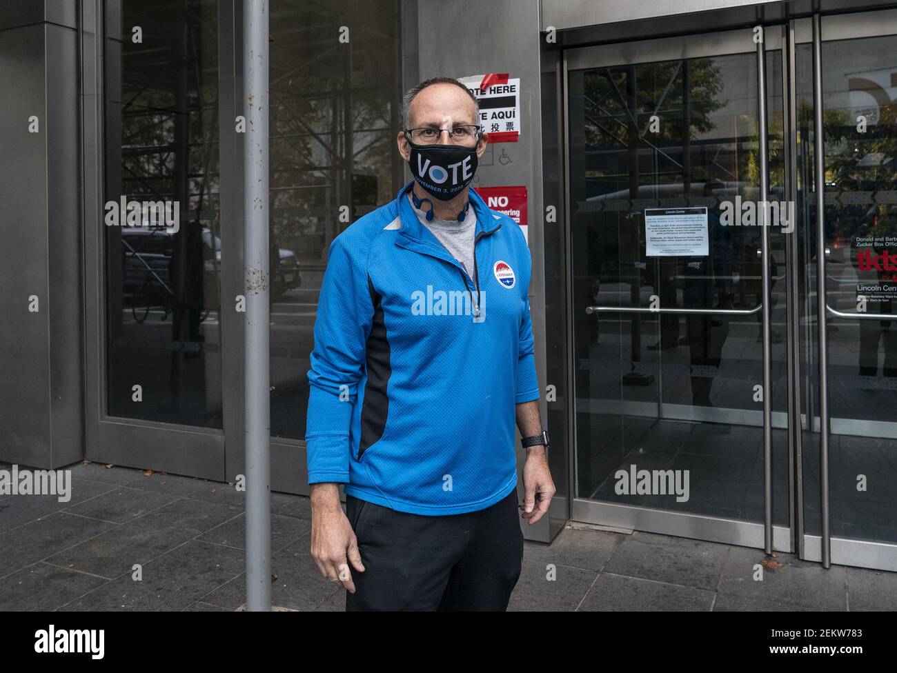 Thousand of voters turned up at early voting location for general ...