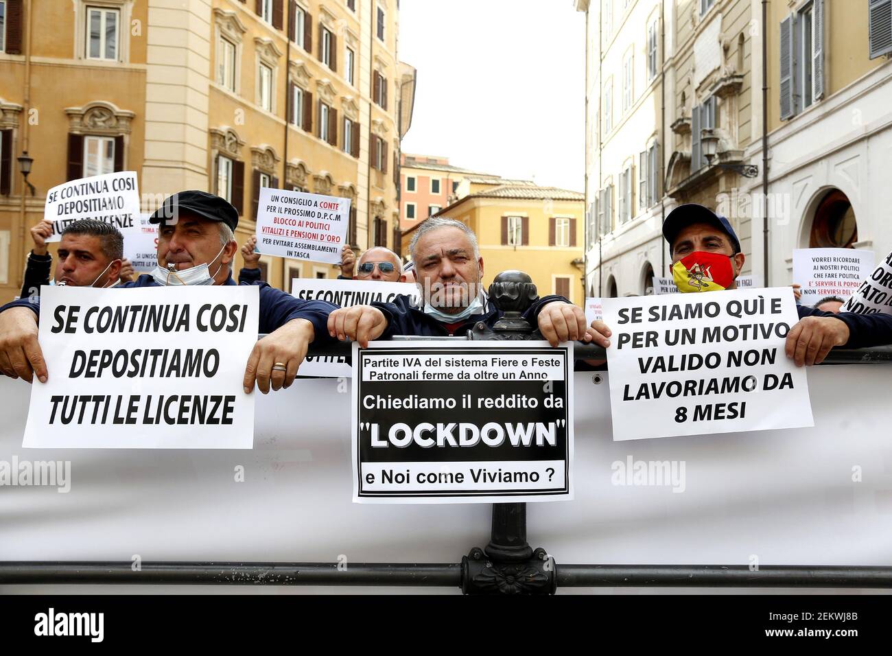 Demonstration of the workers and holders of VAT number of fairs and ...