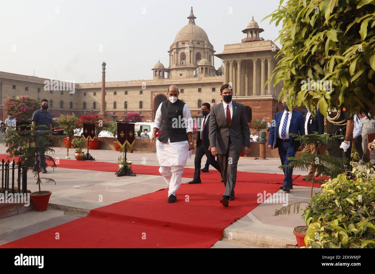 U.S. Defense Secretary Mark Esper and Indian Defence Minister, Rajnath ...