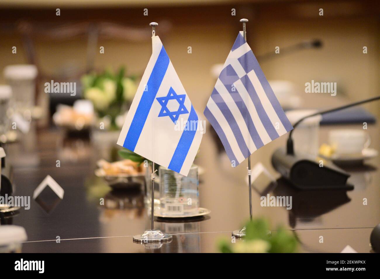 Flags of Israel (left) and of Greece (right) during the meeting of ...