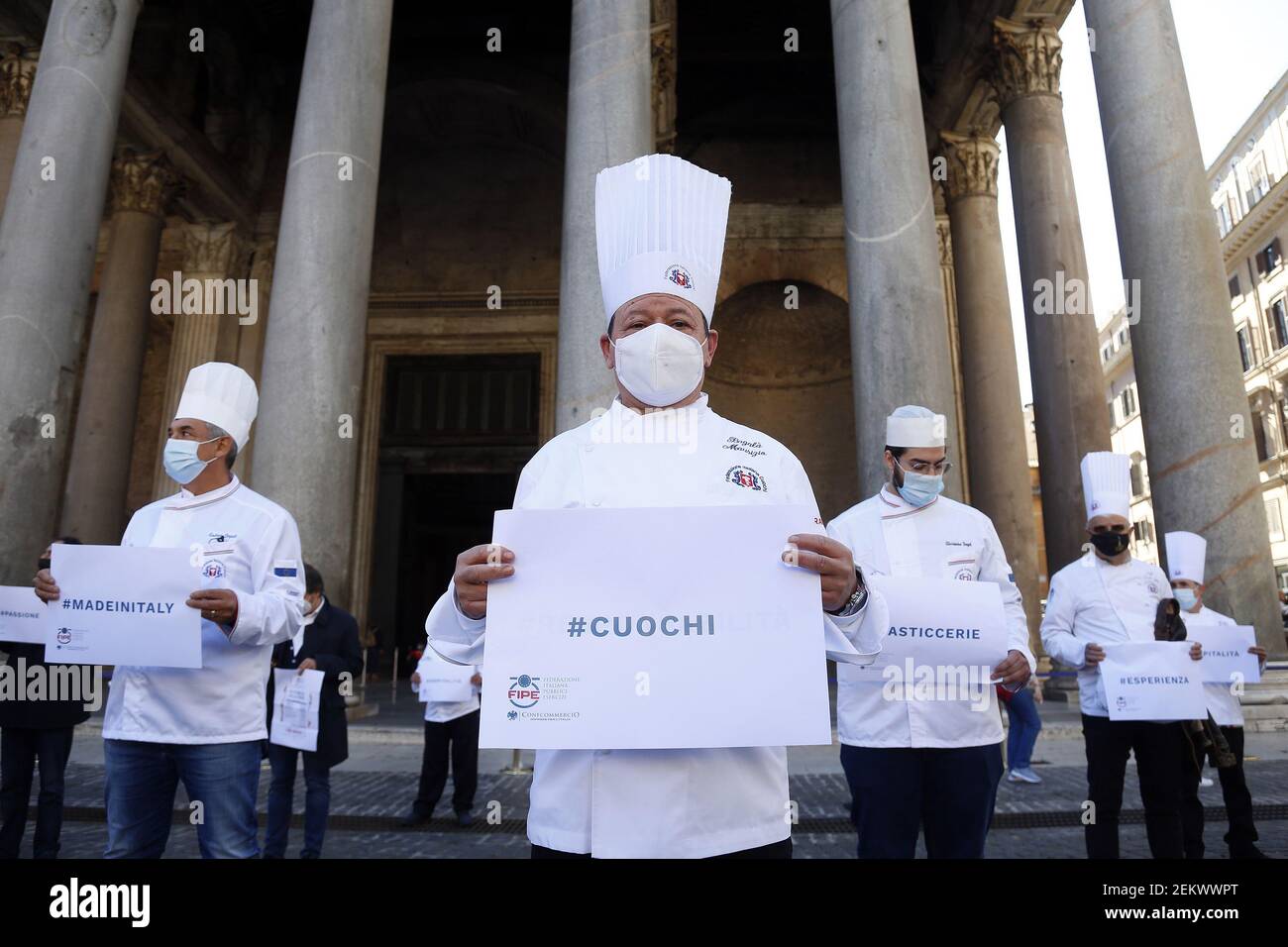 Demonstration of the Italian restaurateurs belonging to the IHN ...