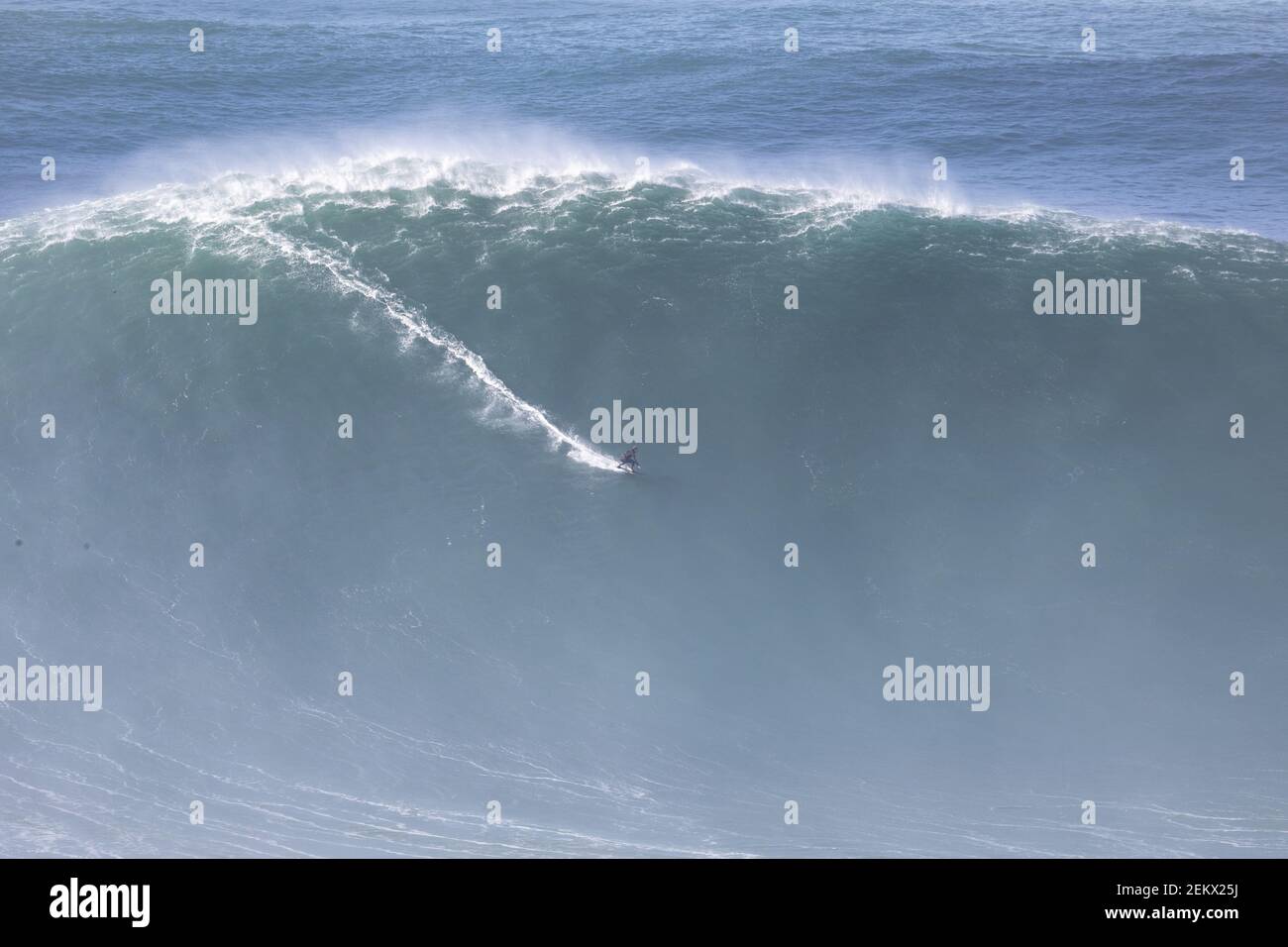 NazarÃ©, 10/29/2020 - Report on Praia do Norte da NazarÃ©, surfing the ...