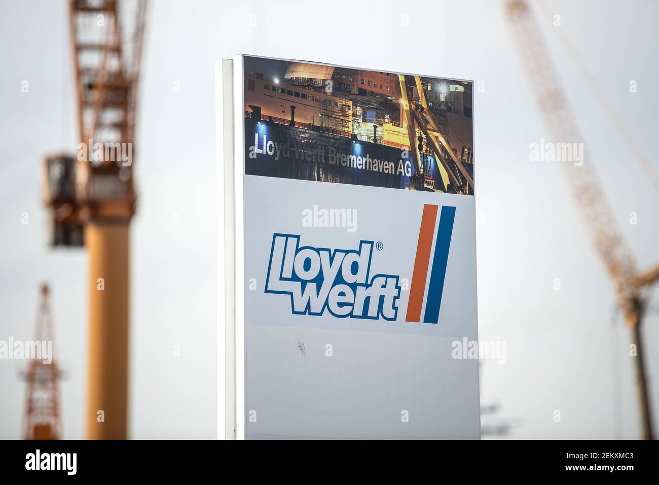 Solaris sign hi-res stock photography and images - Alamy