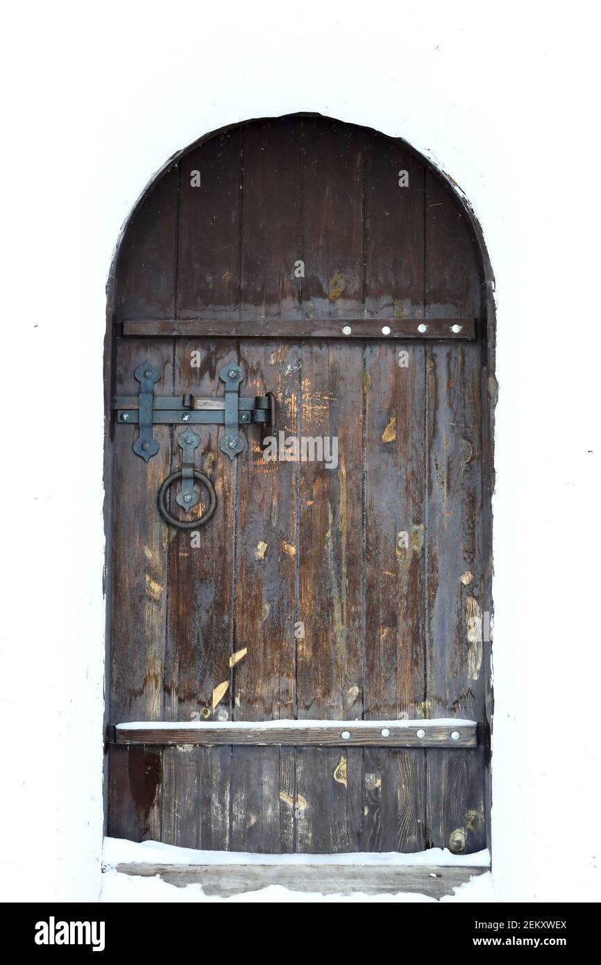 Ancient door in medieval Cut Out Stock Images & Pictures - Alamy