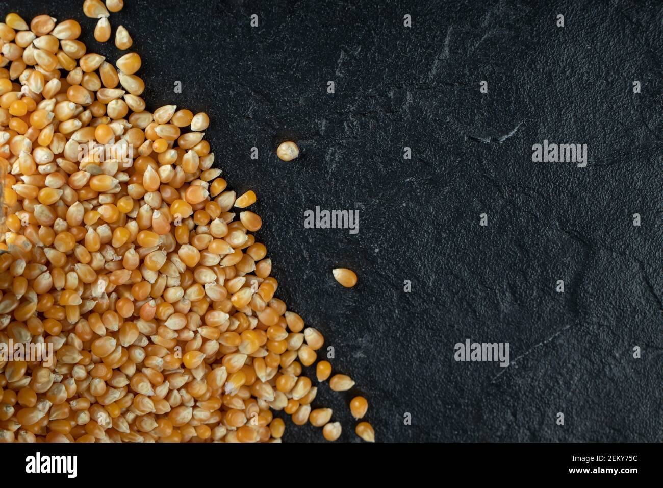 Dry uncooked corn grains hi-res stock photography and images - Alamy