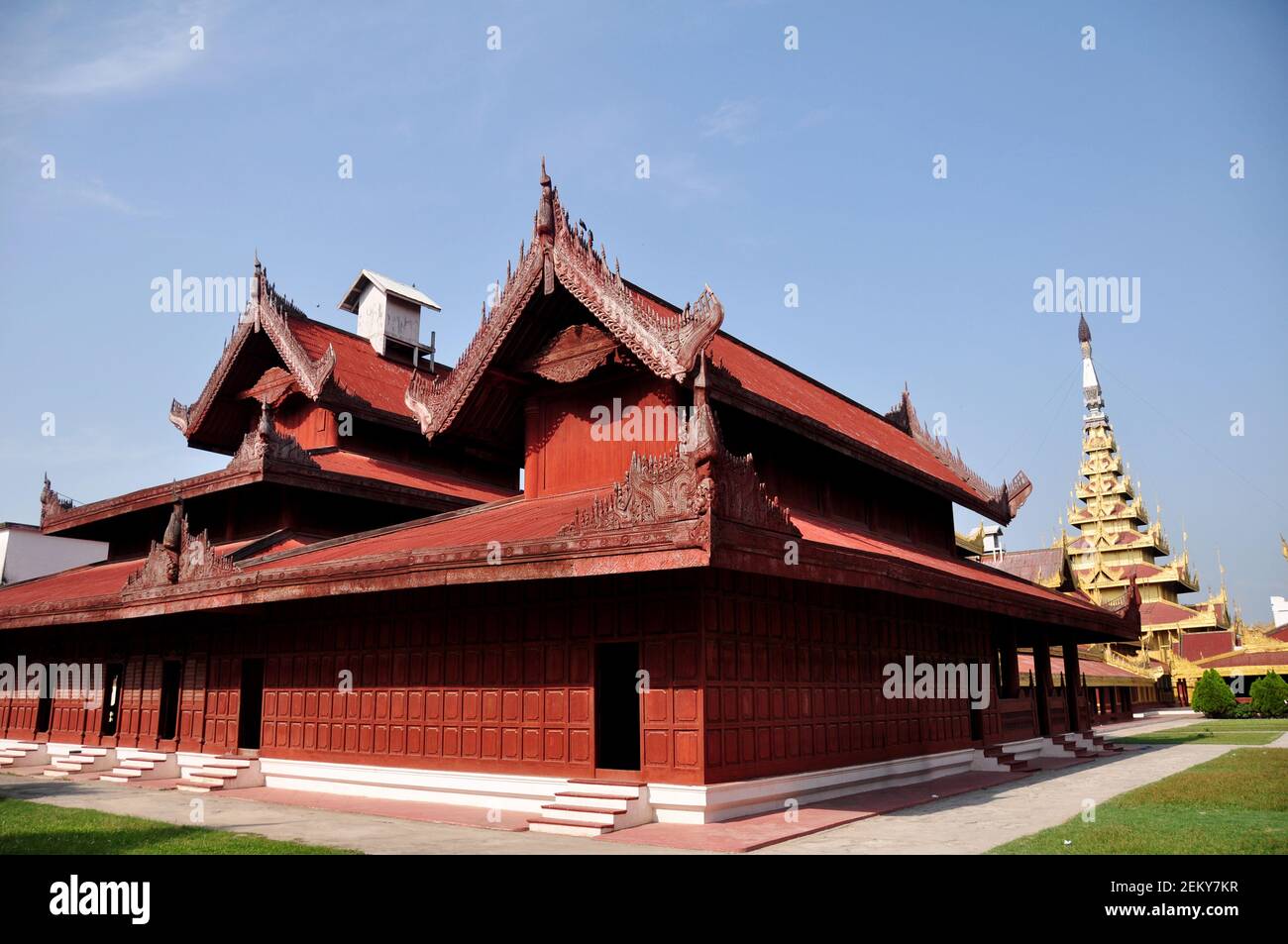 Mandalay Palace the last Burmese monarchy Royal Residency for Majesty ...