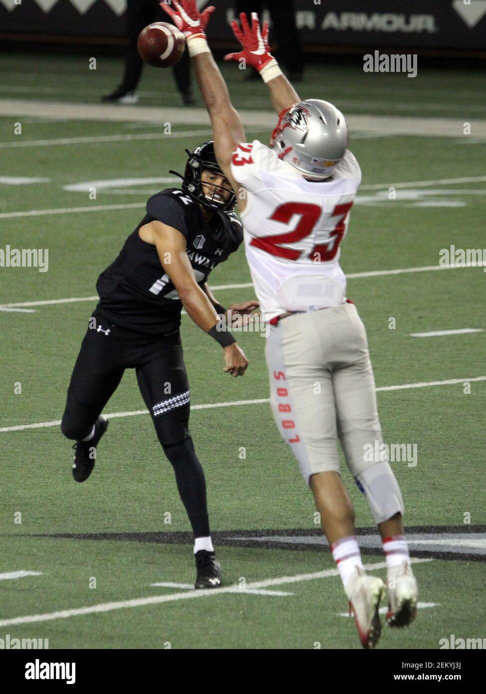 November 7, 2020 - Hawaii Rainbow Warriors quarterback Chevan Cordeiro ...