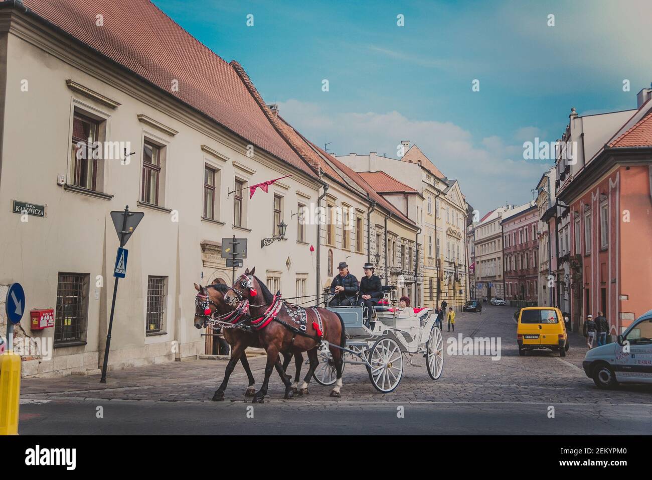 White carriage hi-res stock photography and images - Alamy