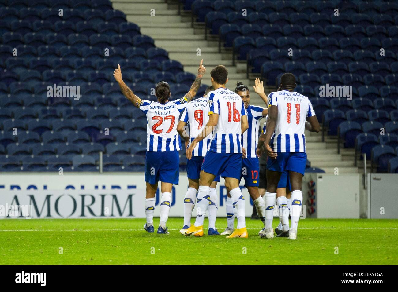 FC Porto's team players celebrate a goal during the match between FC ...