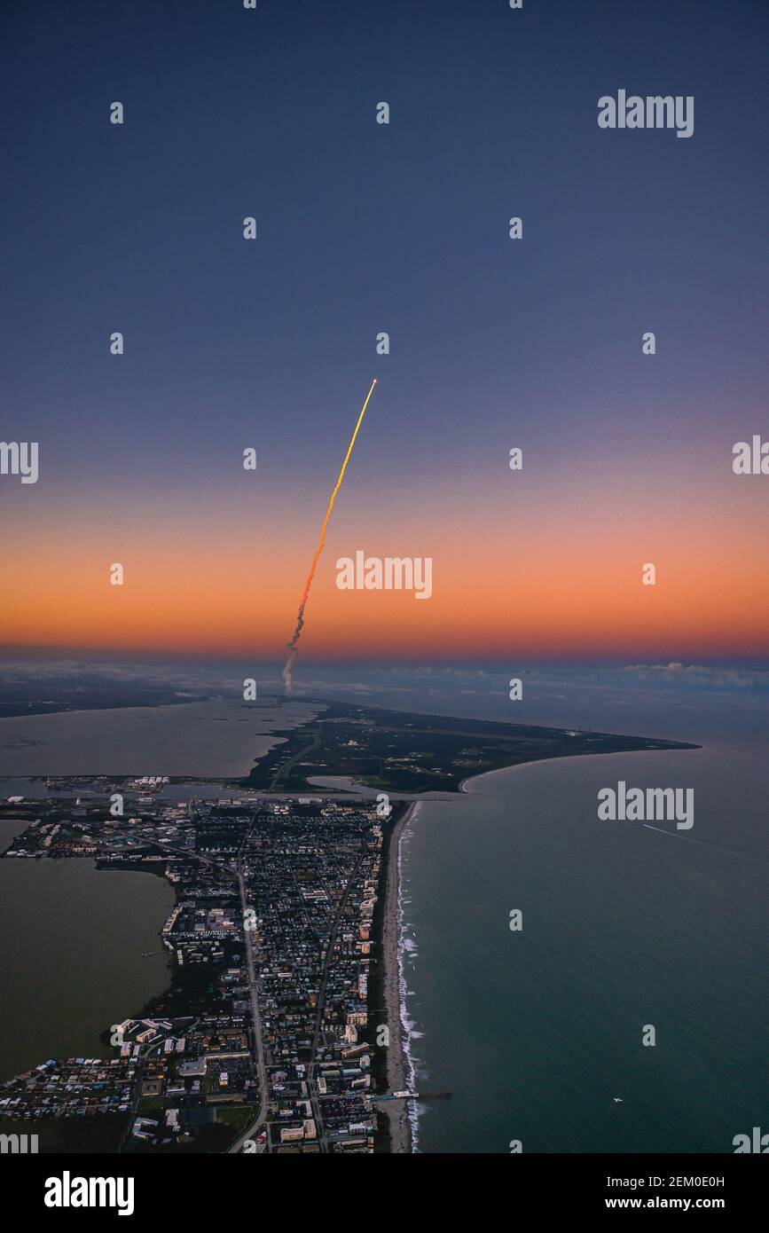 A United Launch Alliance (ULA) Atlas V rocket carrying the NROL-101 ...