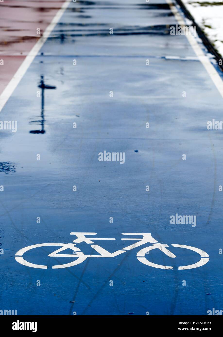 Bicycle and pedestrian paths stock photo Stock Photo - Alamy