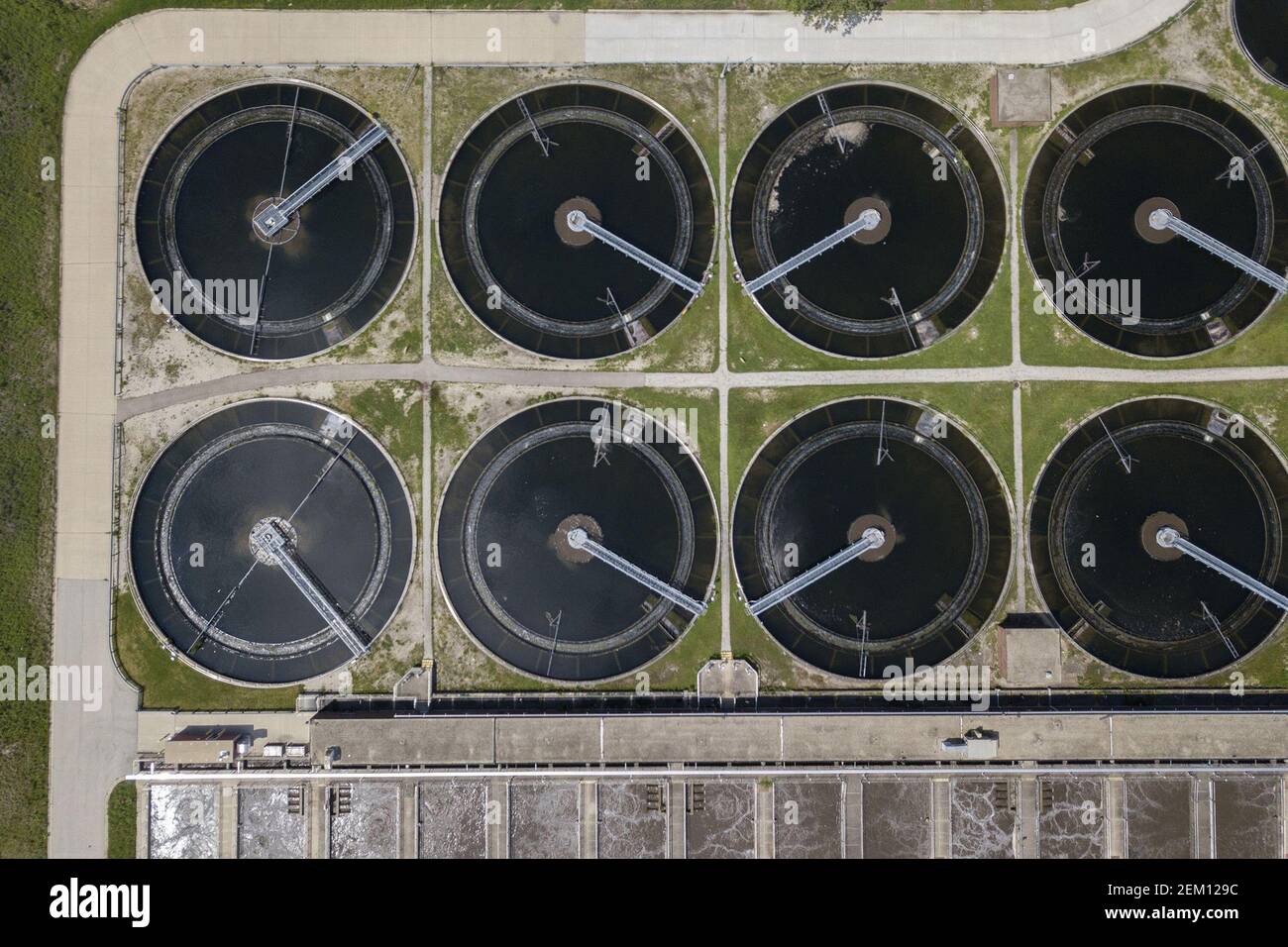 The O'Brien Water Reclamation Plant is shown from the air in Skokie ...