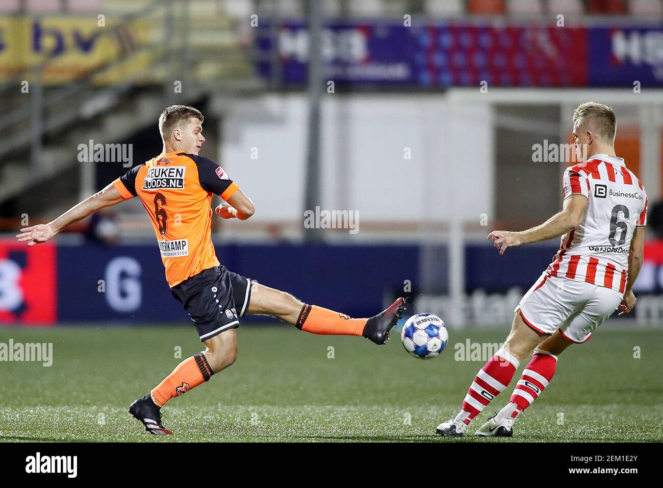VOLENDAM - 20-11-2020, Kras Stadium. Dutch football, keukenkampioen ...