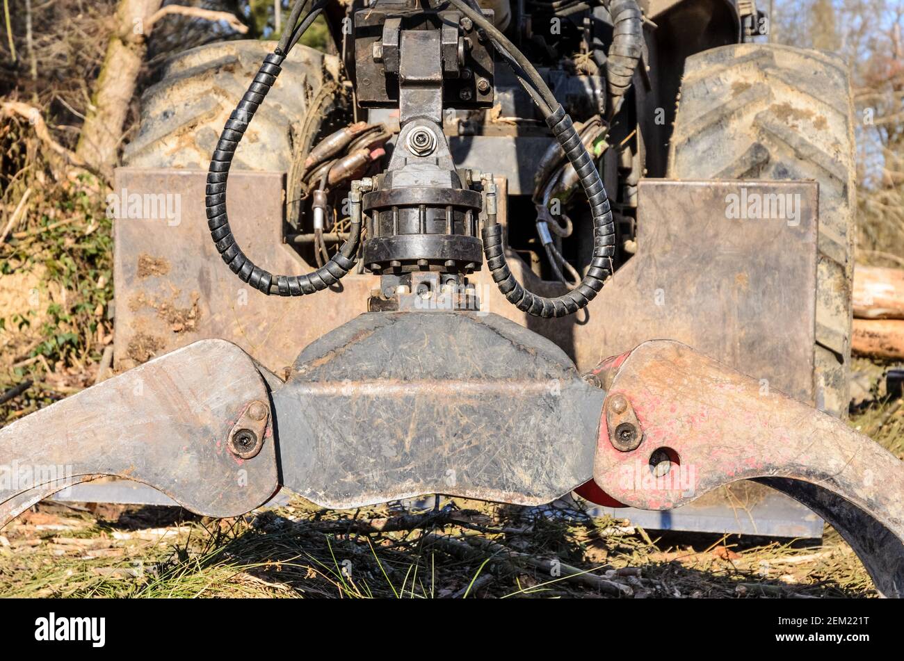 Knuckleboom log loader hi-res stock photography and images - Alamy
