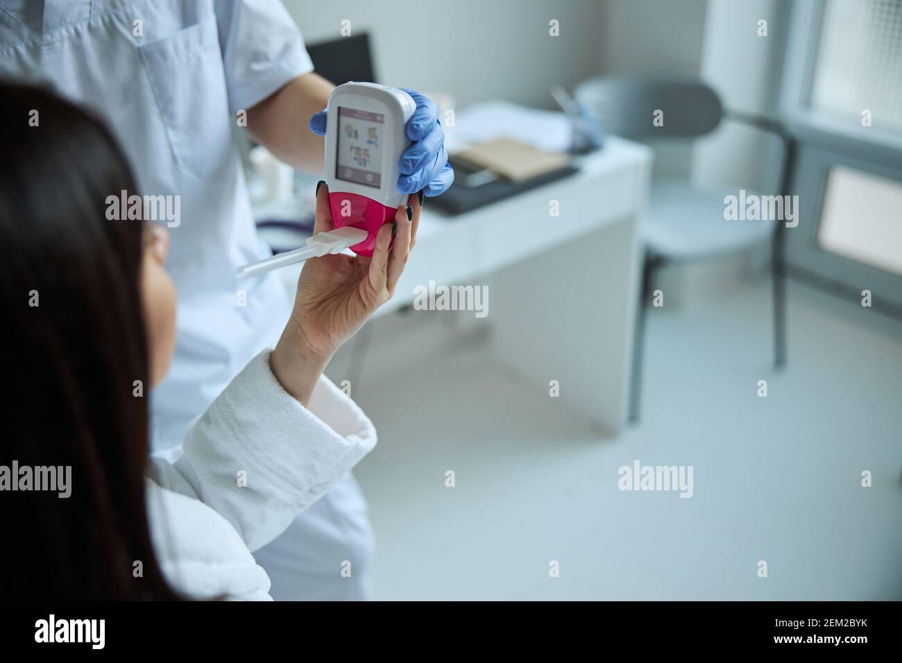 Spirometer hi-res stock photography and images - Alamy