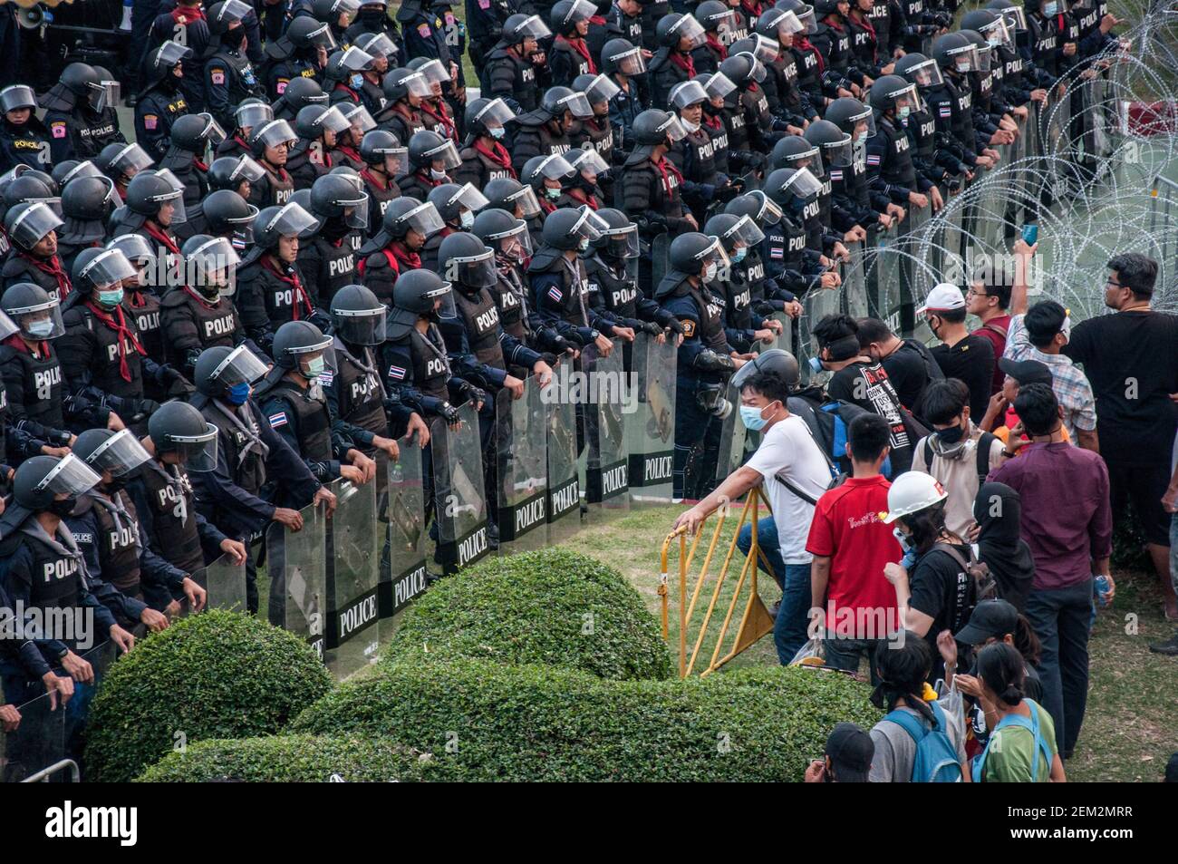Riot gates hi-res stock photography and images - Alamy