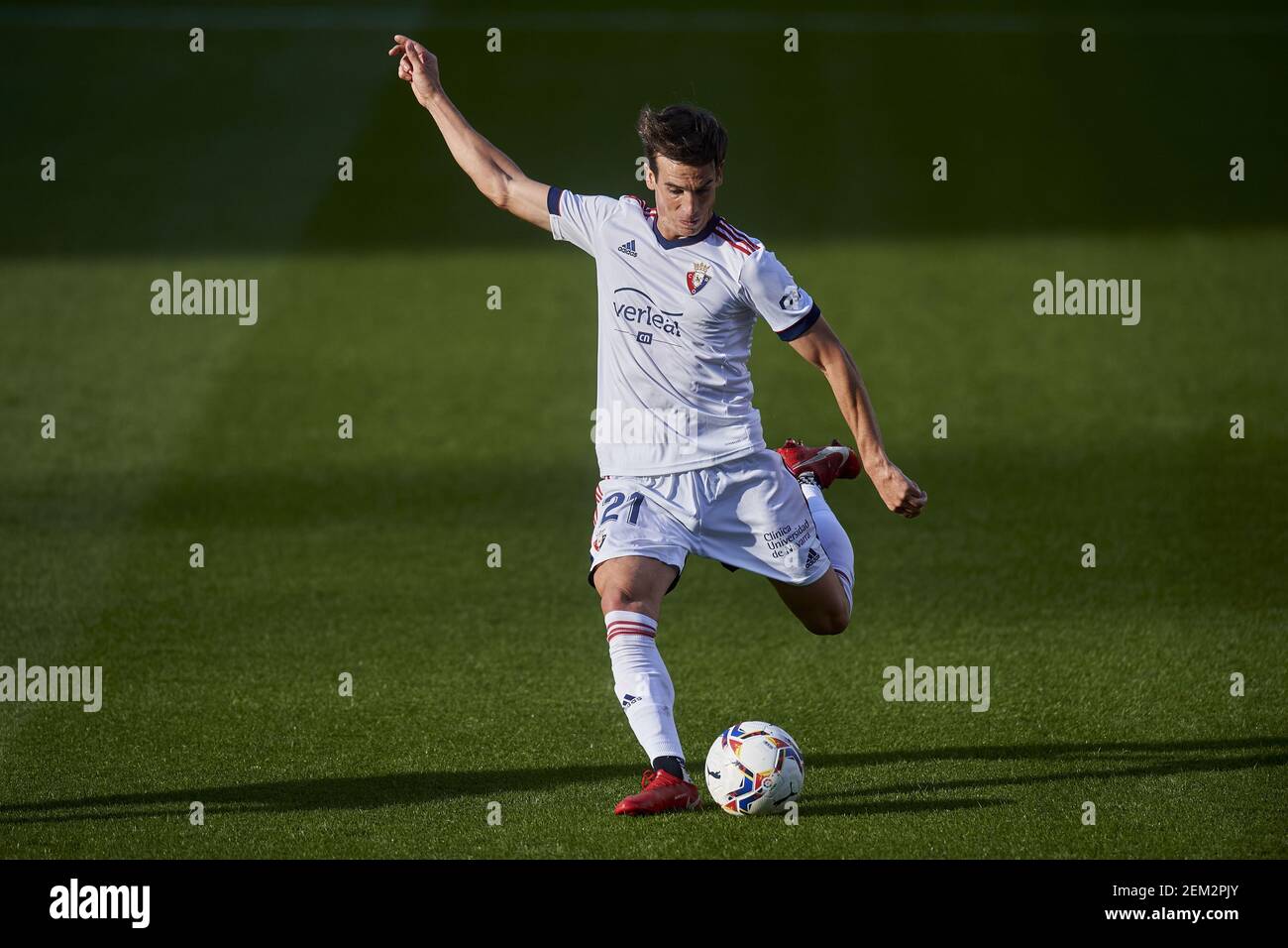 Inigo Perez of CA Osasuna during the La Liga match between FC Barcelona ...