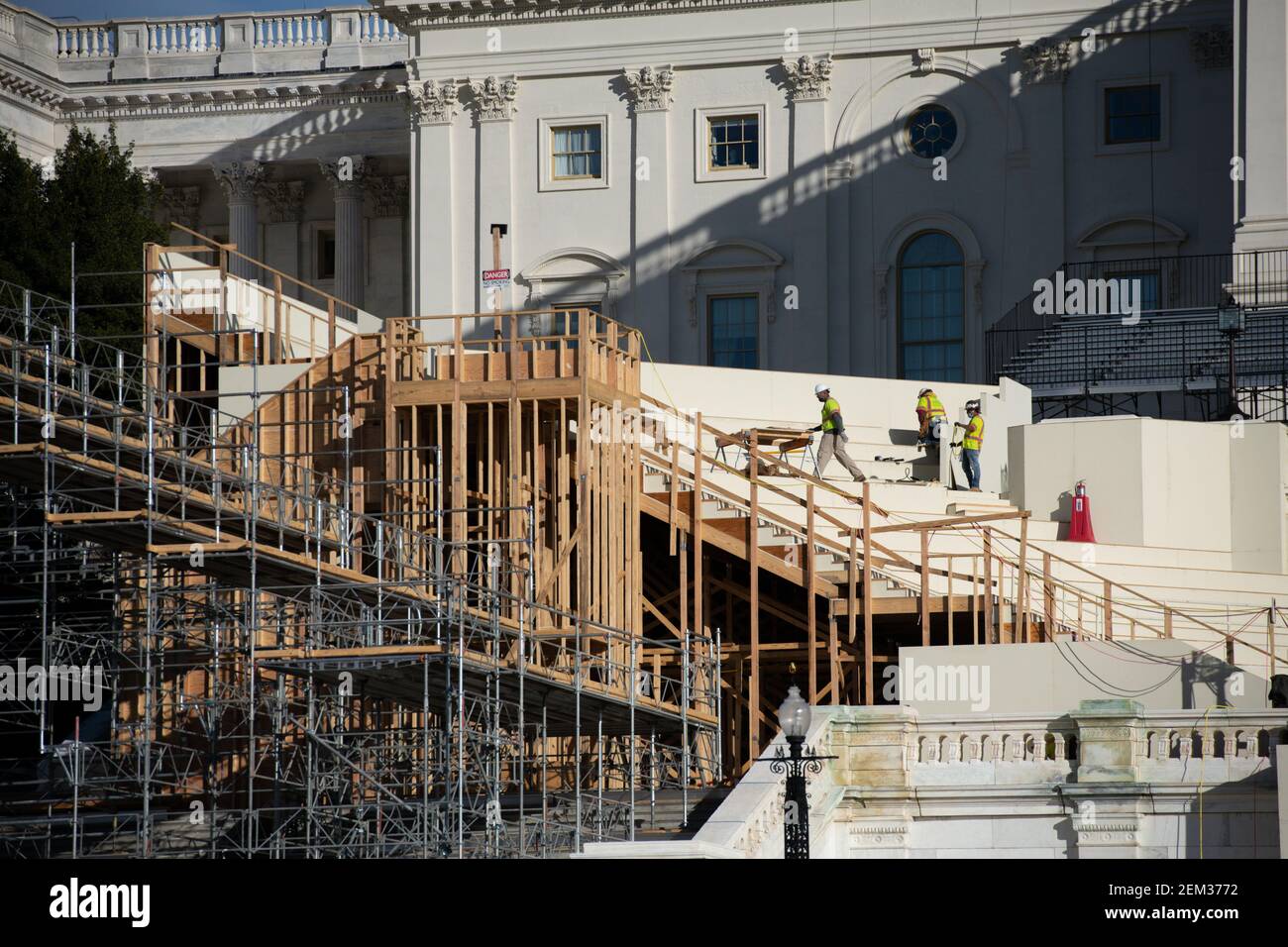 A detail view of the U.S. Capitol with ongoing construction for the ...