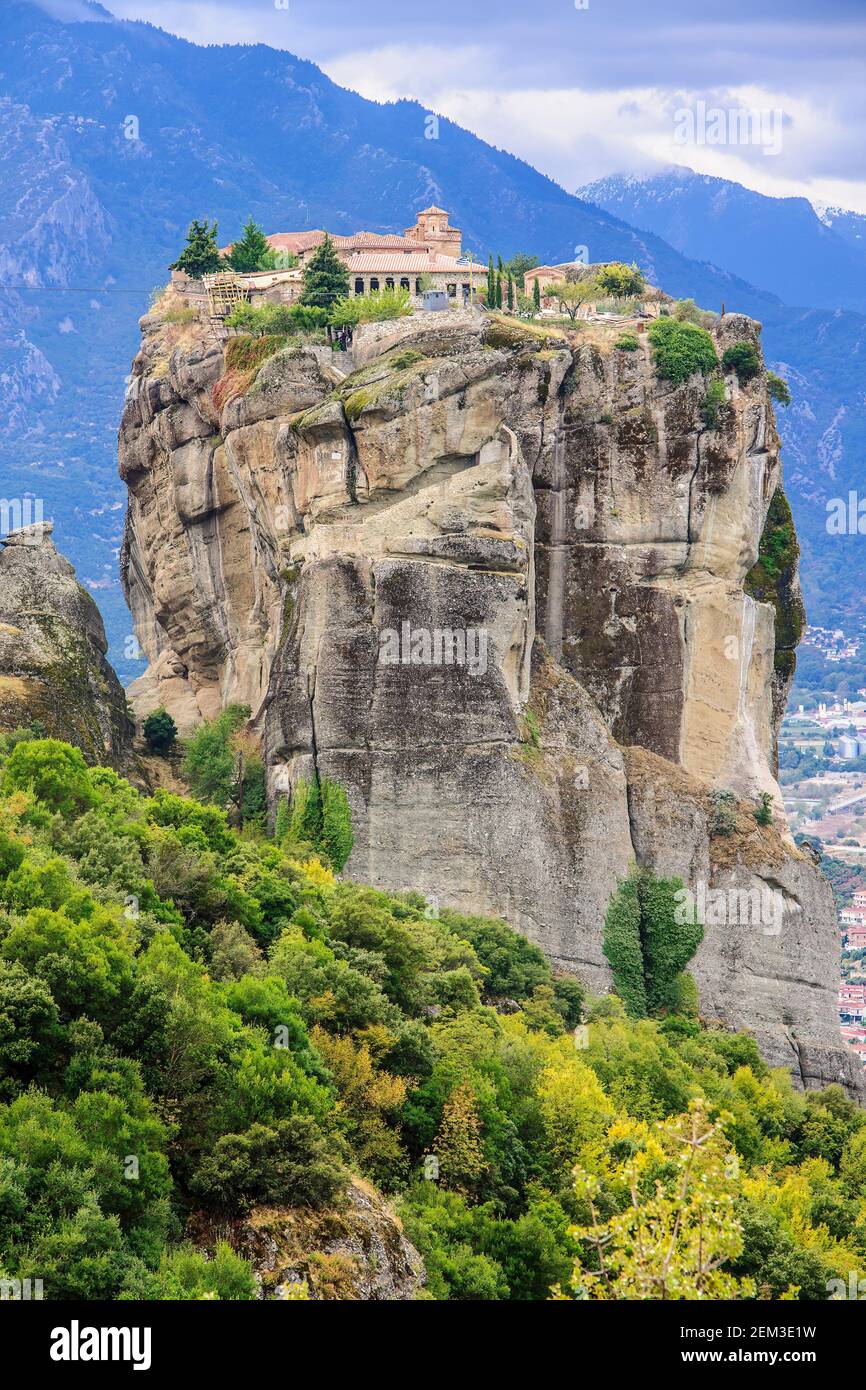 Hanging monastery on rock hi-res stock photography and images - Alamy