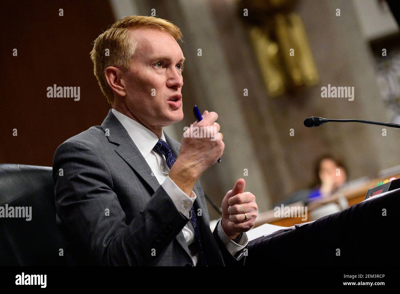 Joint hearing hi-res stock photography and images - Alamy