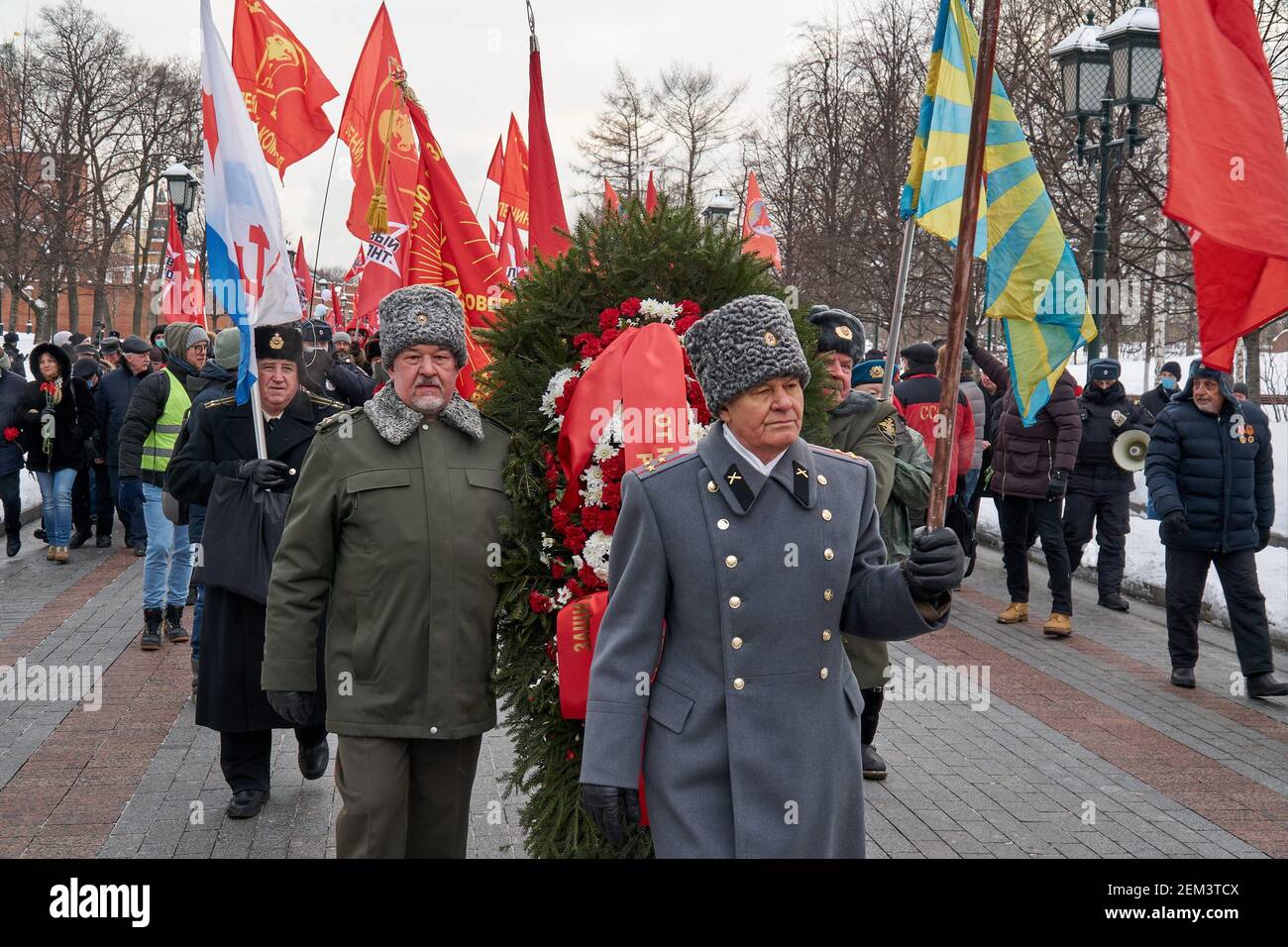 Tomb unknown soldier wreaths hi-res stock photography and images - Alamy