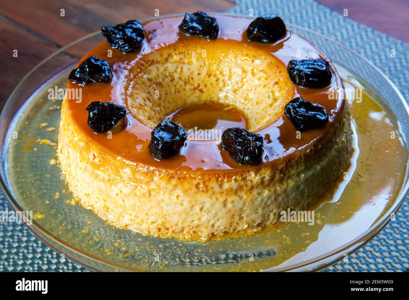 Plum yellow egg hi-res stock photography and images - Alamy