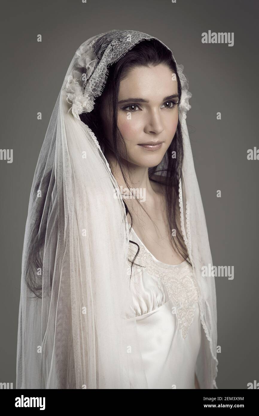 Lace Wedding veil Stock Photo - Alamy