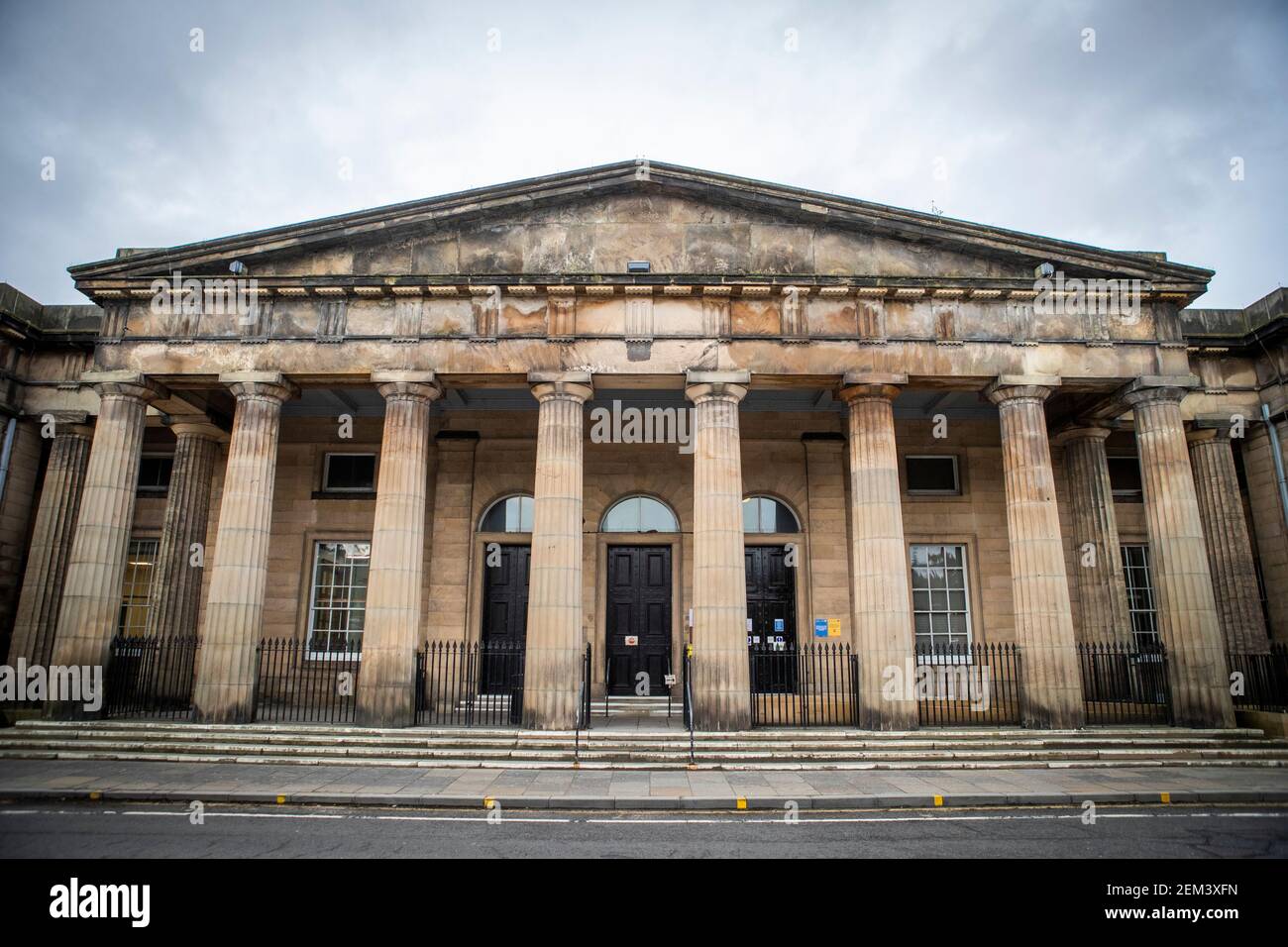 Perth sheriff court general hi-res stock photography and images - Alamy