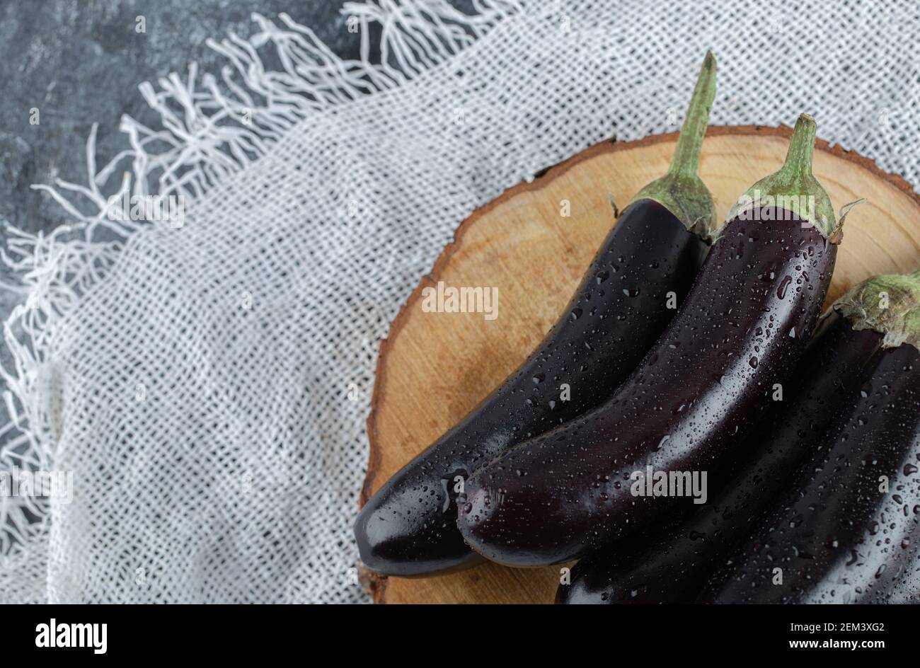 Aubergine photo hi-res stock photography and images - Alamy
